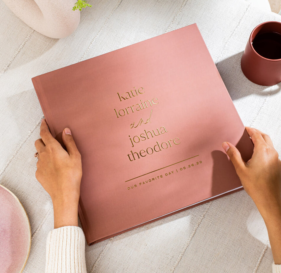 Exactly What to Write in a Wedding Guest Book: Tips and Examples